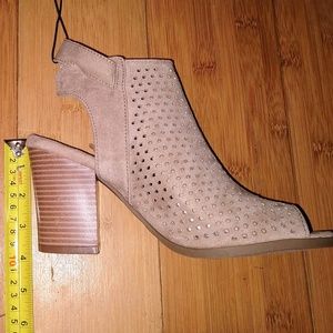 Time and Tru | Shoes | Time Tru Women Peep Toe Bootie Sandal Heel Shoe ...